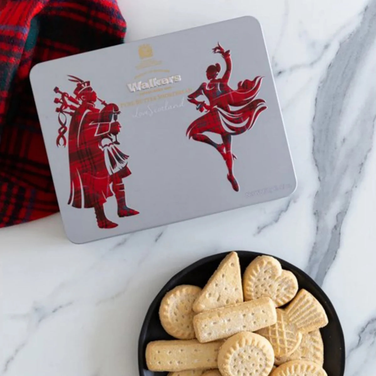 Scottish Icons - Piper/Dancer Tin | The Scotland Shop