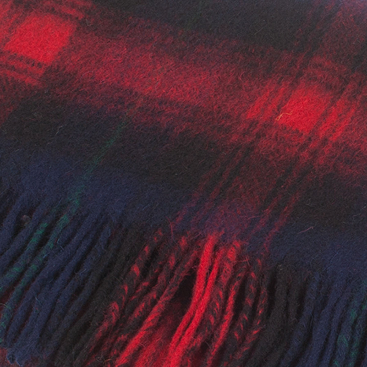 Lambswool Scottish Tartan Clan Scarf MACLACHLAN | The Scotland Shop