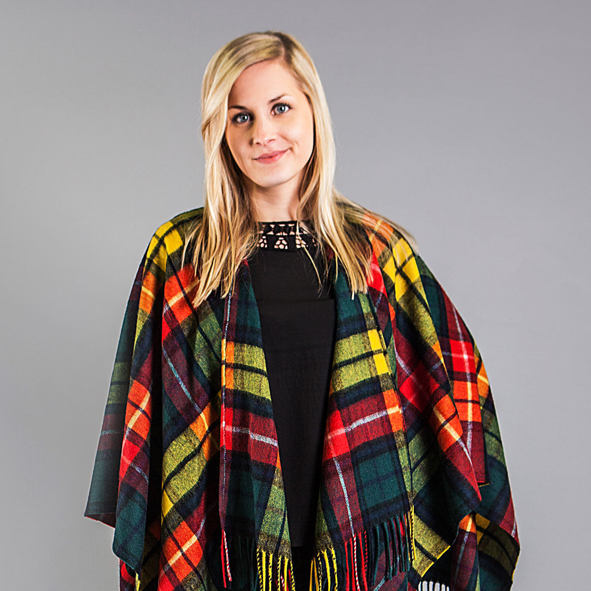 Edinburgh Lambswool Mini Cape BUCHANAN MODERN | The Scotland Shop