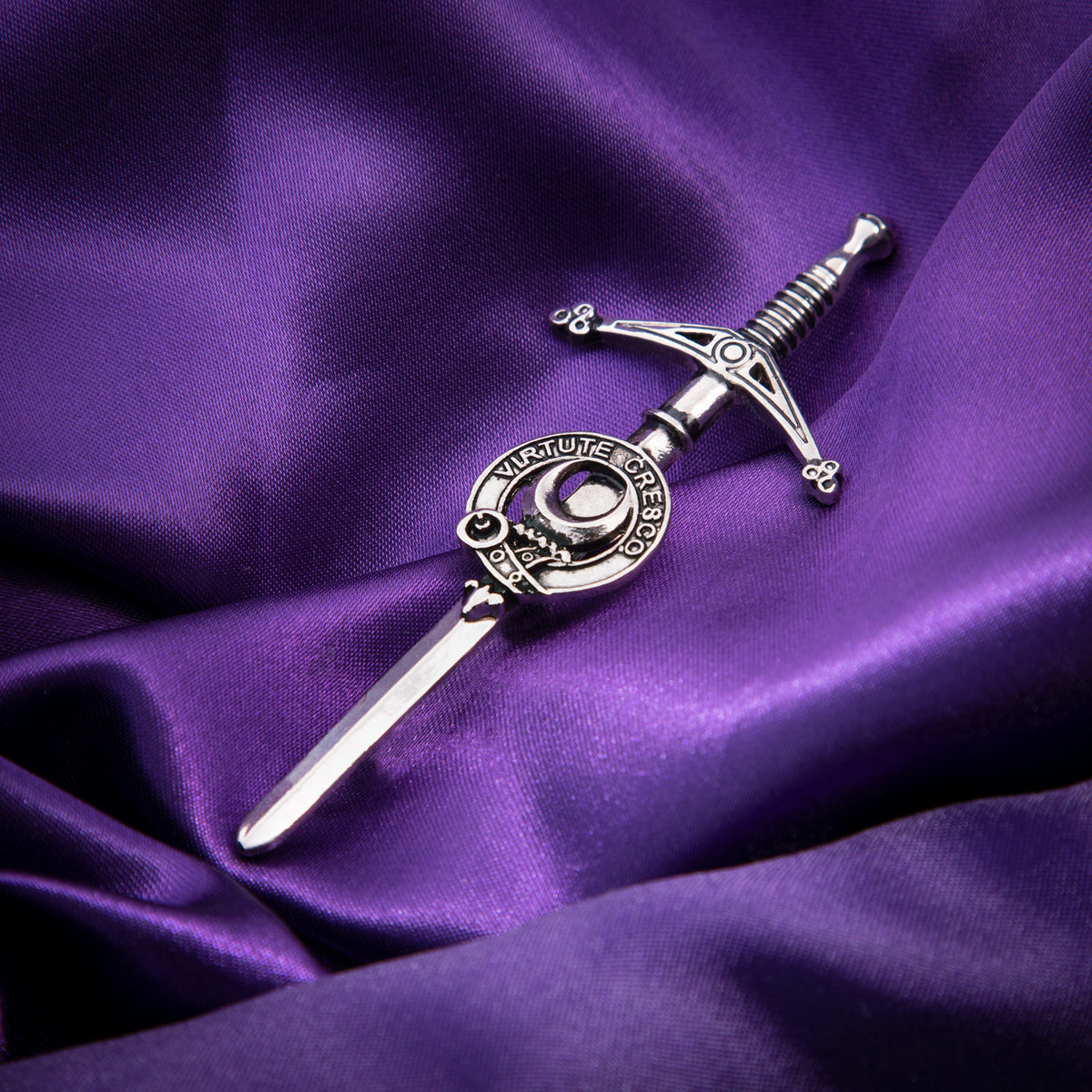 Clan Kilt Pin Leask | The Scotland Shop